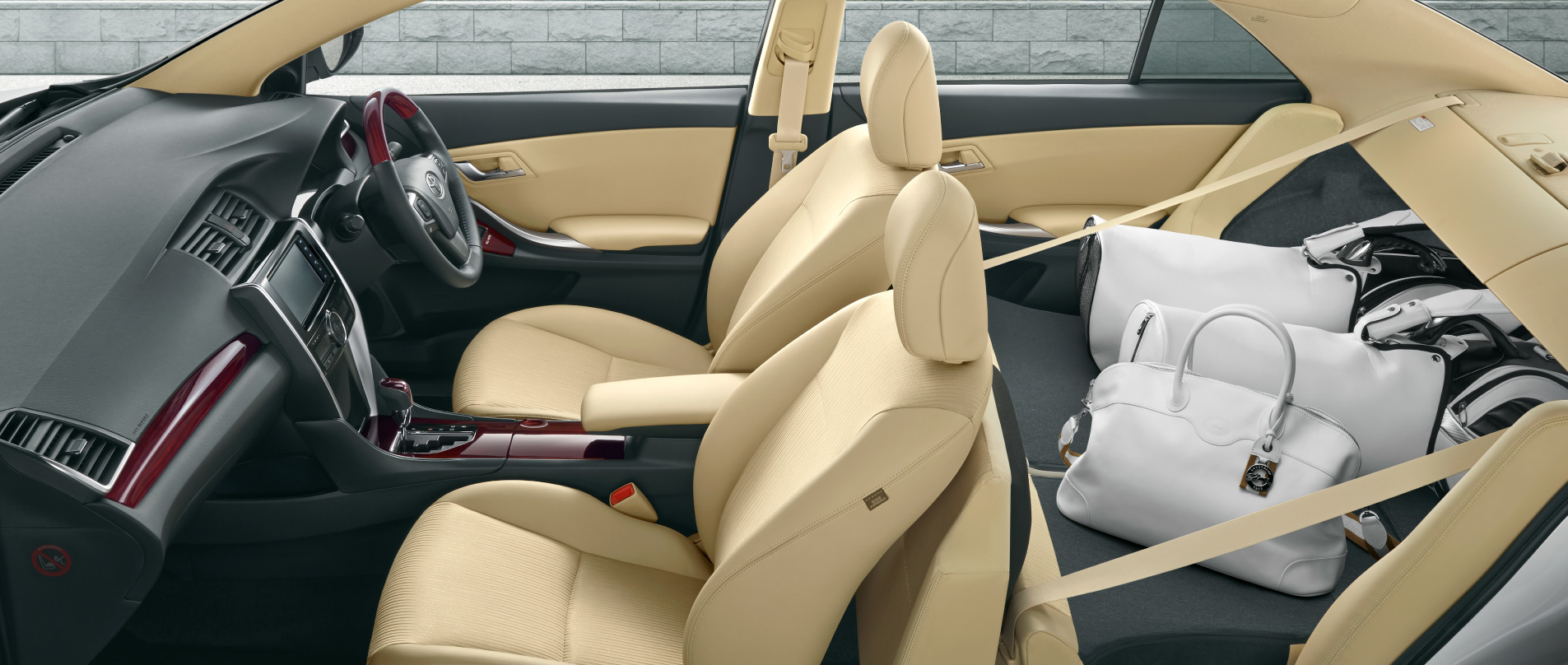 アリオン | 室内 | 熊本トヨペット